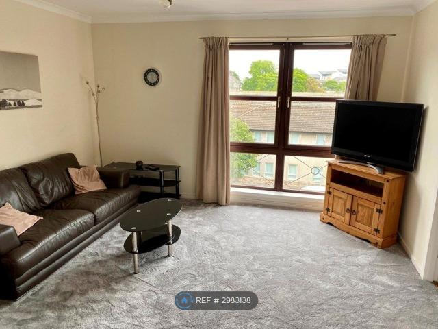 Roslin Place, Aberdeen AB24, 2 bed flat to rent, £825 pcm | PrimeLocation