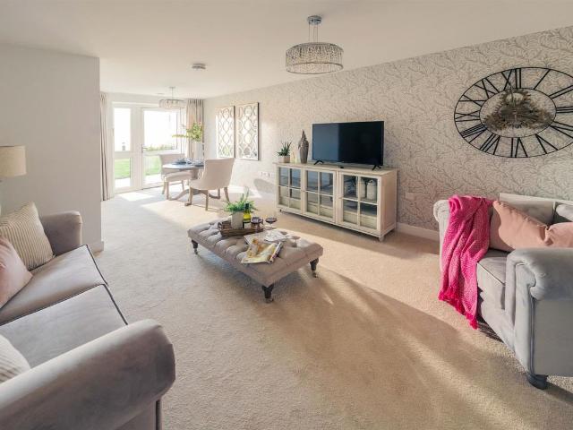 Roslin Place, Station Road, Hampshire RG27, 1 bed flat to rent, £2,650 pcm | PrimeLocation
