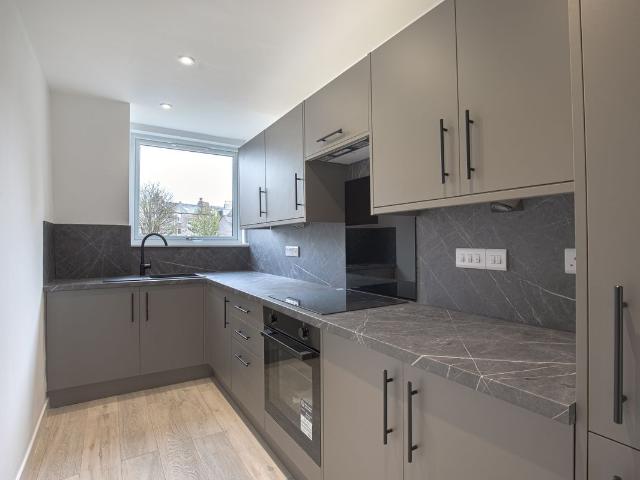 Roslin Terrace, Aberdeen AB24, 2 bed flat to rent, £775 pcm | PrimeLocation