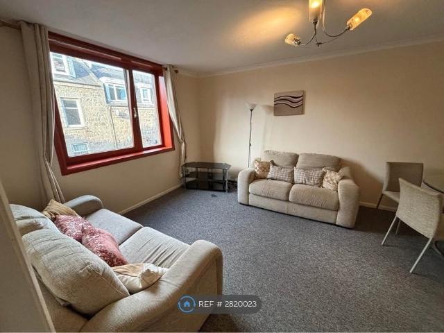 Roslin Terrace, Aberdeen AB24, 2 bed flat to rent, £750 pcm | PrimeLocation