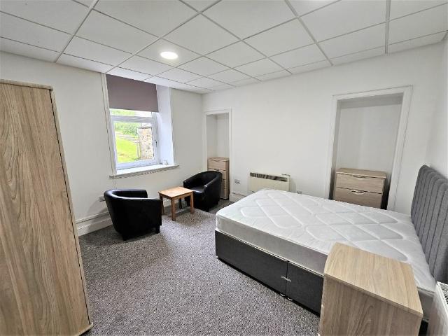 Roslin Terrace, City Centre, Aberdeen AB24, Room to rent, £450 pcm | PrimeLocation