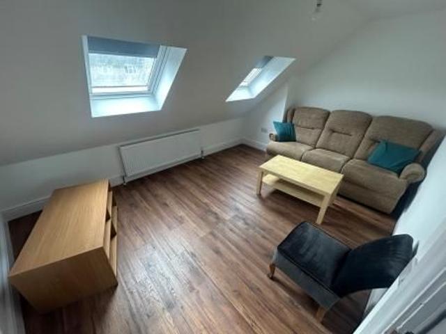 Rosliston Road Room 3, Staffordshire, Burton upon Trent, DE15