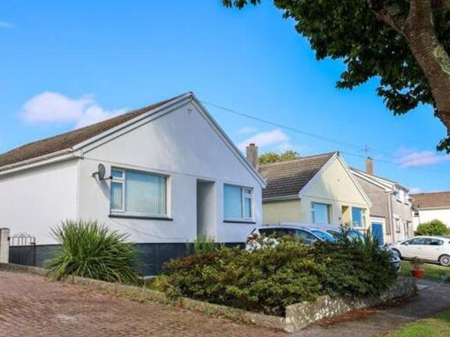 Roslyn Close, St Austell, 4 Bedroom Detached