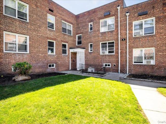 Roslyn Heights NY 11577 LS102701179