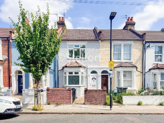 Roslyn Road, London N15, 4 bed terraced house to rent, £3,467 pcm | PrimeLocation