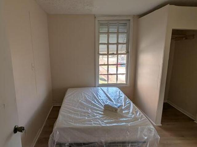 Ross House Live in Macon next to Mercer University