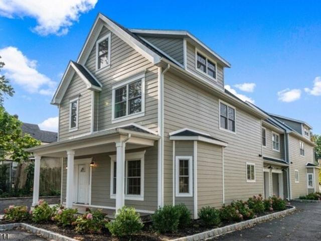 Ross Pl Unit J, Westfield, Home For Sale