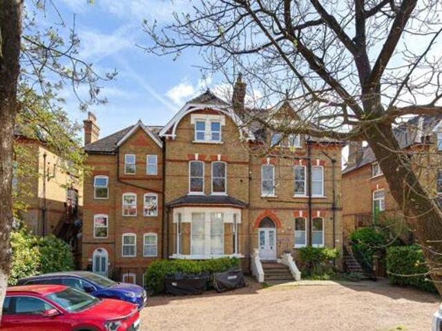 Ross Road, London, 3 Bedroom Apartment