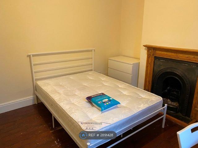 Ross Street, Cambridge CB1, 3 bed terraced house to rent, £2,350 pcm | PrimeLocation