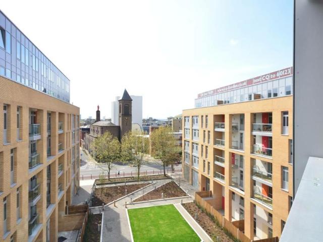 Ross Way, London E14, 1 bed flat to rent, £1,900 pcm | PrimeLocation