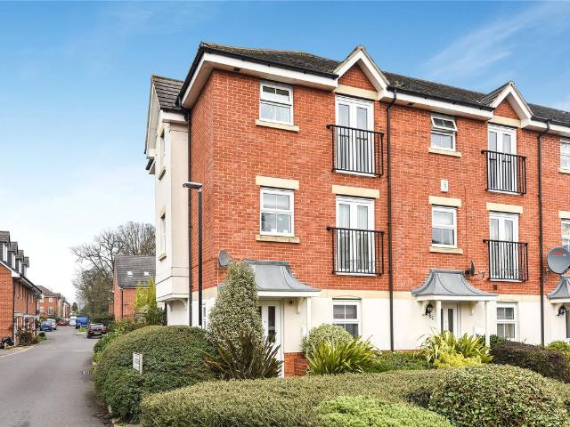 Rossby, Shinfield, Berkshire RG2, 4 bed end terrace house to rent, £2,000 pcm | PrimeLocation