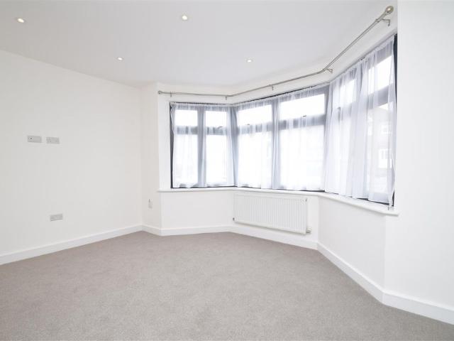 Rossdale Drive, London, NW9