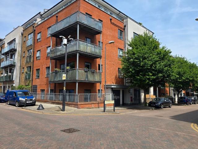 Rosse Gardens, Desvignes Drive, London, Greater London SE13, 2 bed flat to rent, £1,800 pcm | PrimeLocation
