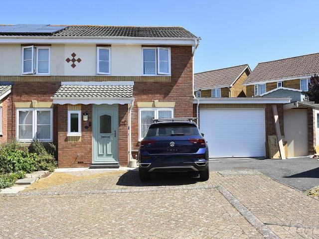 Rossetta Drive, East Cowes PO32, 3 bed semi detached house to rent, £1,250 pcm | PrimeLocation