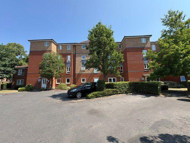 Rossetti Court, Byron Road, Eastleigh, Hampshire SO50, 2 bed flat to rent, £1,300 pcm | PrimeLocation