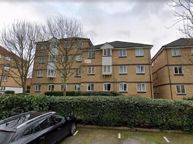 Rossetti Road, London 2 bed flat to rent £1,800 pcm £415 pw