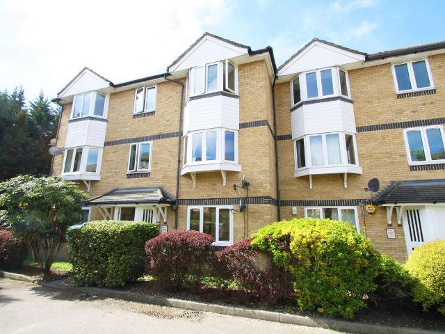 Rossetti Road, London SE16, 2 bed flat to rent, £1,800 pcm | PrimeLocation