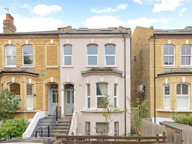 Rossiter Road, London, SW12 6 bed semi detached house to rent £6,350 pcm £1,465 pw