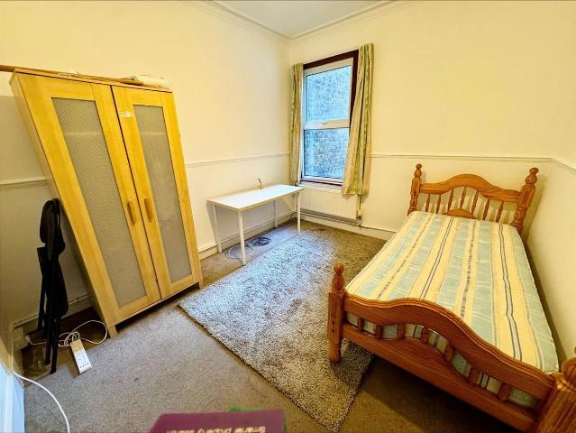 Rosslyn Crescent, Harrow HA1, Room to rent, £650 pcm | PrimeLocation
