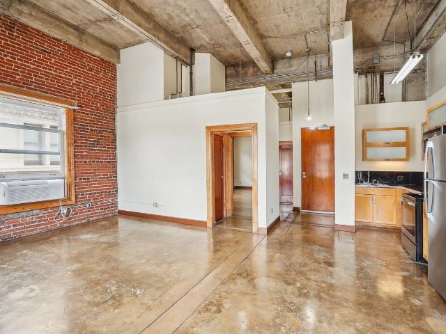 Rosslyn Lofts Apartments Studio Apartment for Rent at 451 S Main St, Los Angeles, CA 90013 Downtown Los Angeles