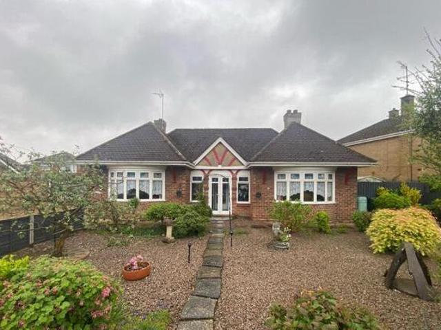 Rotten Row, Pinchbeck, 2 Bedroom Detached