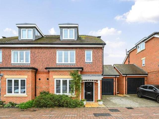 Rottingdean, Beacon Close, Brighton, 4 Bedroom Semi detached