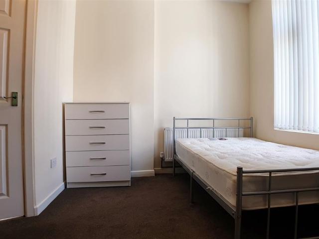 Rotton Park Road, Edbaston, Birmingham B16, Room to rent, £675 pcm | PrimeLocation
