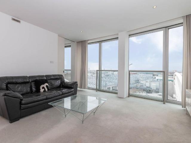 Rotunda, New Street B2, 1 bed flat to rent, £1,000 pcm | PrimeLocation