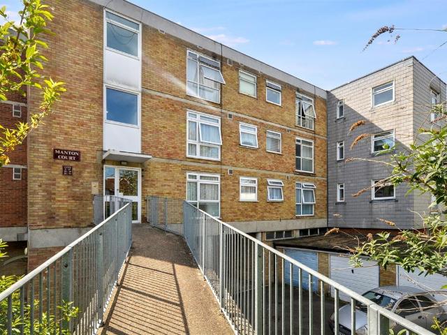 Rotunda Road BN23, Studio to rent, £775 pcm | PrimeLocation