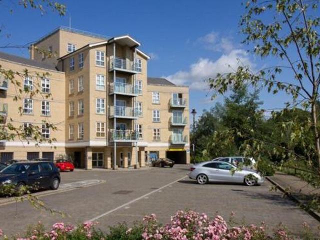 Rotary Way, Colchester, 2 Bedroom Flat