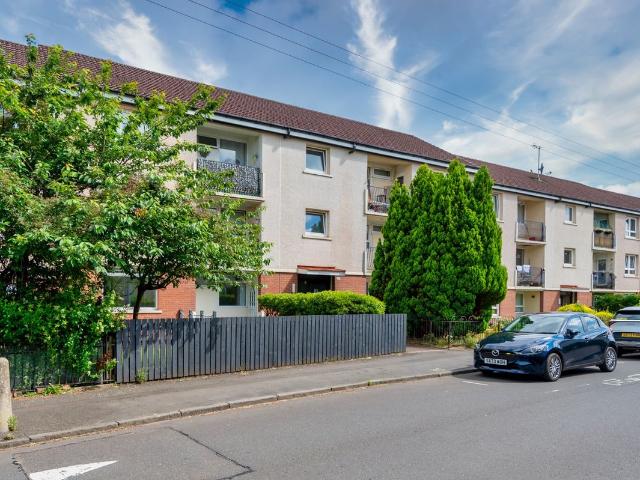 Rotherwood Avenue, Glasgow, Glasgow G13, 2 bed flat to rent, £1,200 pcm | PrimeLocation
