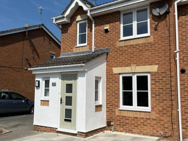 Rother Garth, Pontefract WF9, 3 bed town house to rent, £995 pcm | PrimeLocation