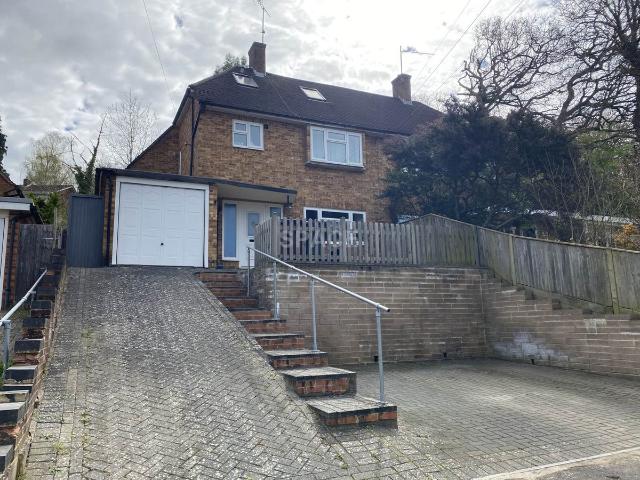 Rotherfield Way, Caversham RG4, 4 bed semi detached house to rent, £2,195 pcm | PrimeLocation