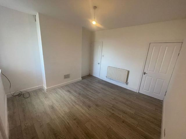 Rotherham Road, Dinnington