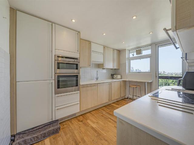 Rotherhithe New Road, London SE16, 2 bed flat to rent, £2,100 pcm | PrimeLocation
