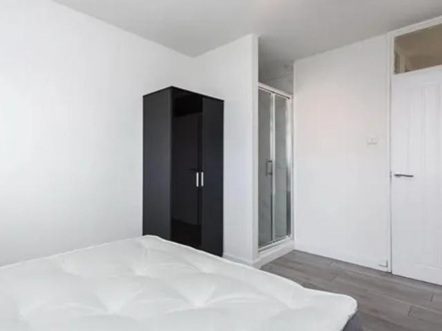 Rotherhithe New Road, London, SE16 2PB, United Kingdom | 3 bed house for rent #167595305 | Rentberry