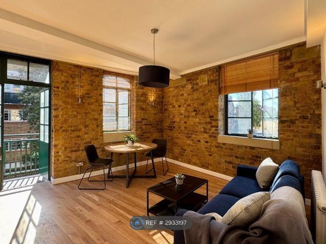 Rotherhithe St, London SE16, 1 bed flat to rent, £1,950 pcm | PrimeLocation