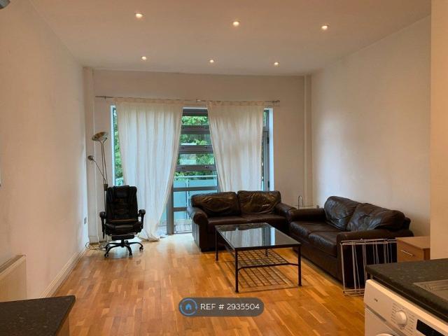 Rotherhithe St, London SE16, 2 bed flat to rent, £2,600 pcm | PrimeLocation