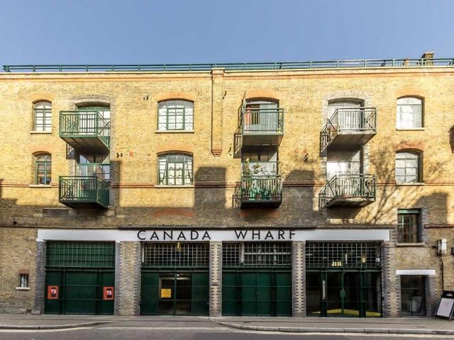 Rotherhithe Street, London SE16 2 bed flat to rent £2,396 pcm £553 pw