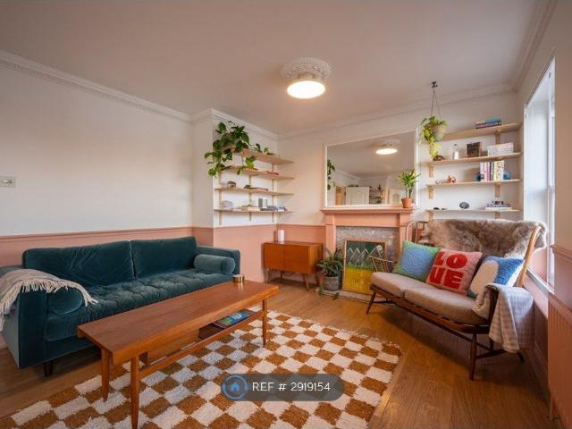 Rotherhithe Street, London SE16, 2 bed flat to rent, £3,100 pcm | PrimeLocation