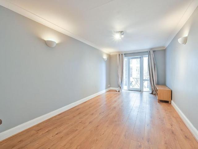 Rotherhithe Street, Rotherhithe. 1 bed flat to rent £2,300 pcm £531 pw