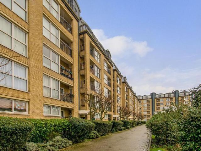 Rotherhithe Street, Rotherhithe. 2 bed flat to rent £2,400 pcm £554 pw