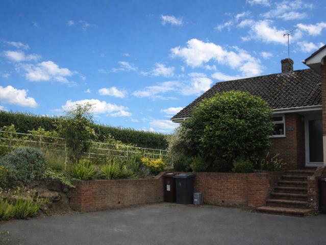 Rothermead, Petworth GU28, 1 bed bungalow to rent, £1,300 pcm | PrimeLocation