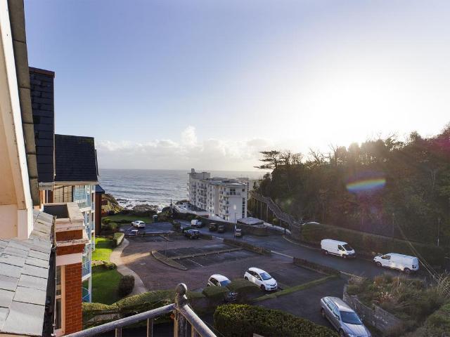 Rotherslade Road, Langland, Swansea, SA3 2 bed flat to rent £1,295 pcm £299 pw