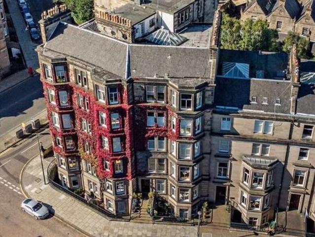 Rothesay Terrace, Edinburgh, 3 Bedroom Maisonette