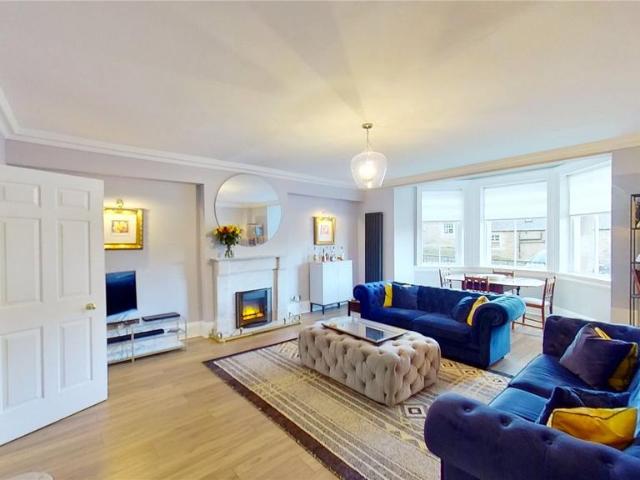 Rothesay Terrace, Edinburgh, EH3 1 bed flat to rent £1,745 pcm £403 pw