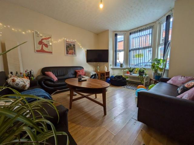 Rothesay Avenue, Nottingham NG7, 5 bed shared accommodation to rent, £498 pcm | PrimeLocation