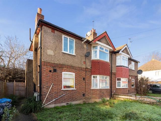 Rothesay Avenue, Wimbledon Chase SW20, 2 bed maisonette to rent, £1,600 pcm | PrimeLocation