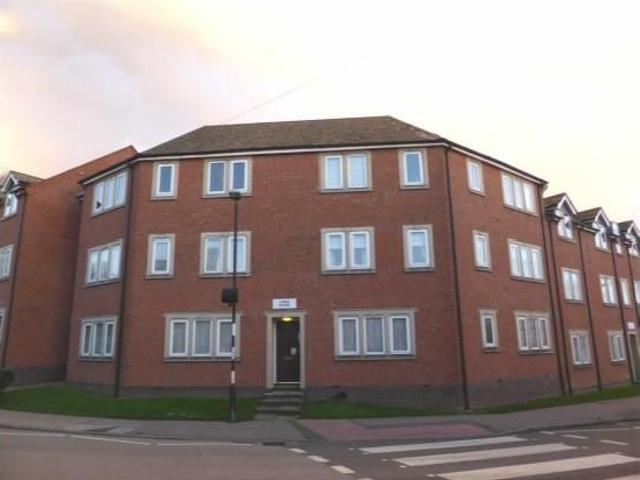Rothwell, Kettering NN14, 2 bed flat to rent, £775 pcm | PrimeLocation