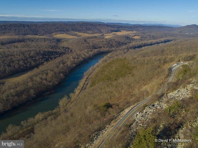 Route 9, Berkeley Springs, WV 25411